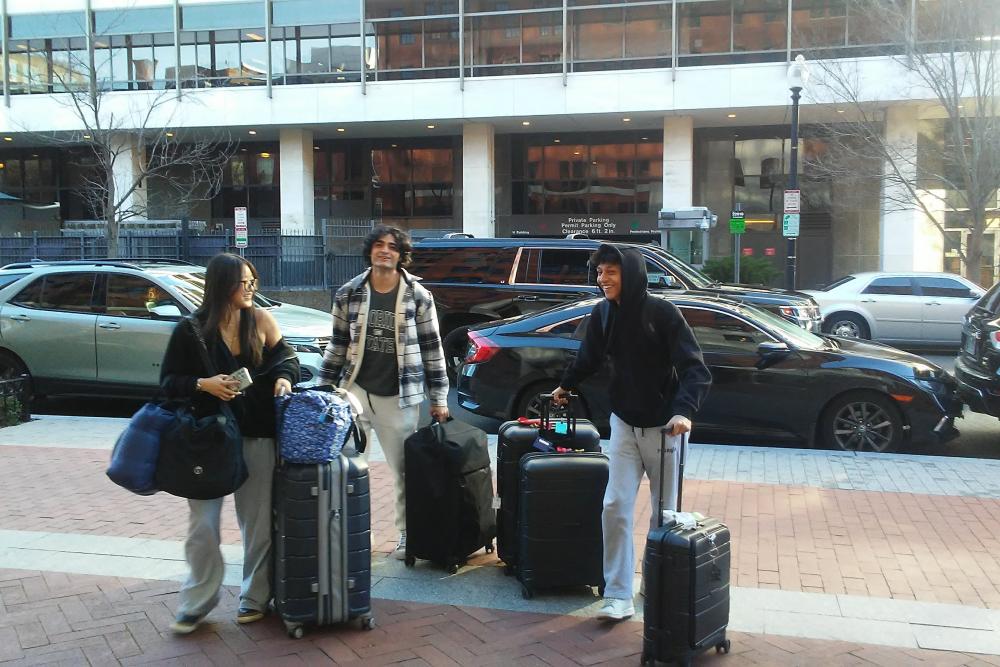 In Photos: GW Welcomes Back Students for Spring 2024 Semester | GW ...